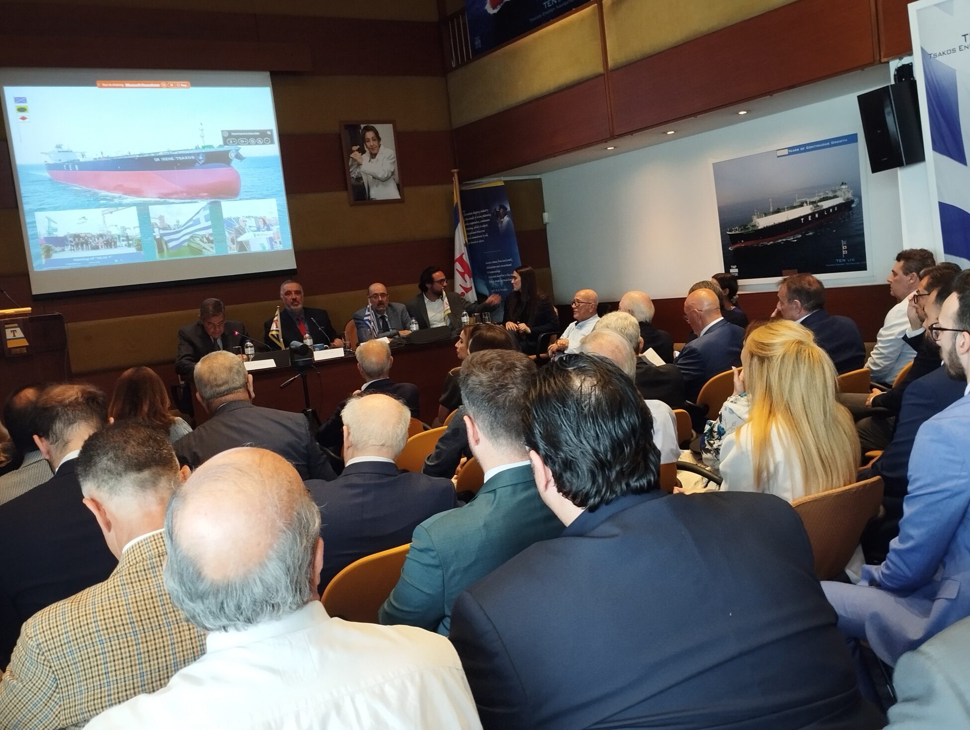 Νίκος Τσάκος (ΤΕΝ): Ναυπηγεί 19 πλοία, πούλησε 14, αγόρασε 30 και έχει εξασφαλισμένα έσοδα 3,7 ...