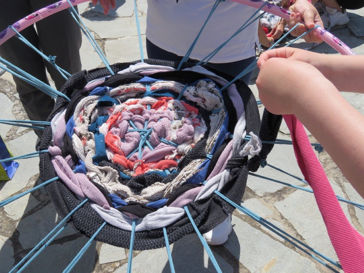 «Ρόδα είναι και …υφαίνει!» | Alithia.gr | online ενημέρωση για τη Χίο ...