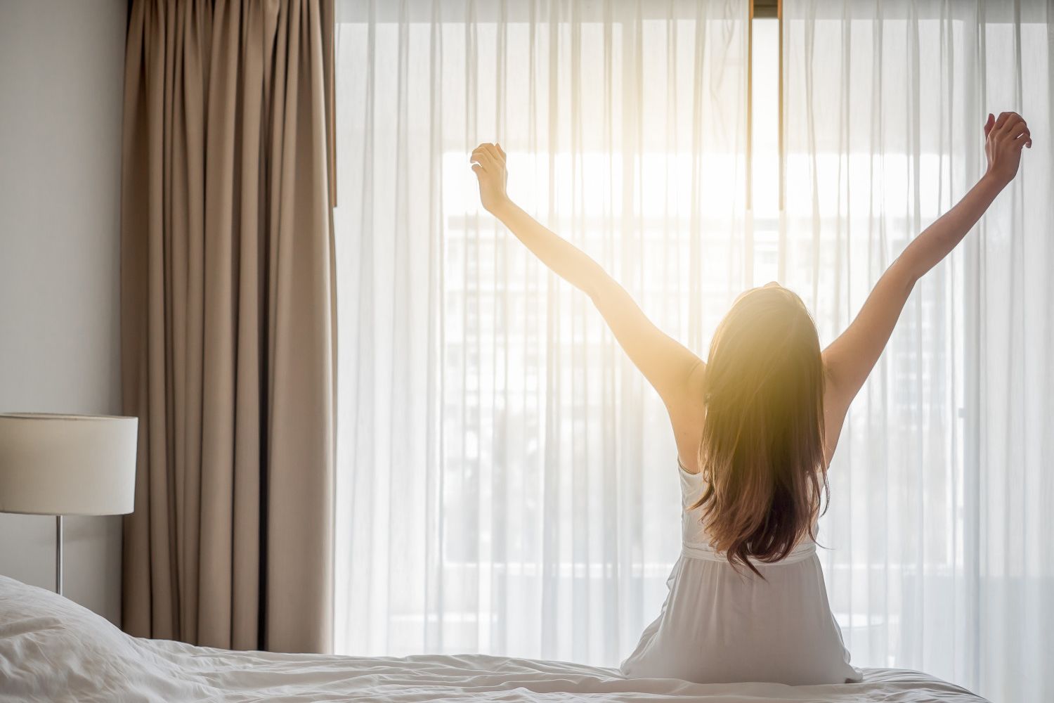 4 tips που θα κάνουν το πρωινό ξύπνημα ευκολότερο για να μην νιώθεις πως χάνεις όλη τη μέρα ...