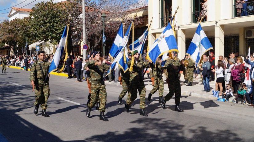 Στις 11.30 π.μ. η κεντρική παρέλαση | Alithia.gr | online ενημέρωση για τη Χίο | ΑΛΗΘΕΙΑ ...